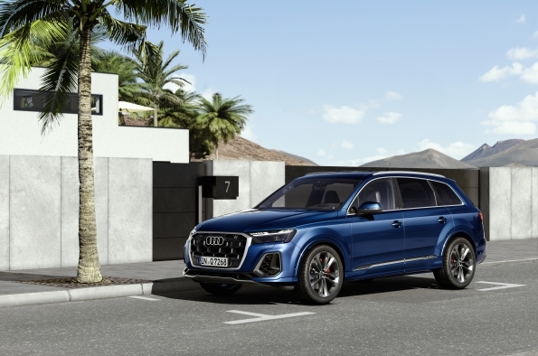 2025 Audi Q7 and SQ7 add exterior design changes, lighting enhancements ...