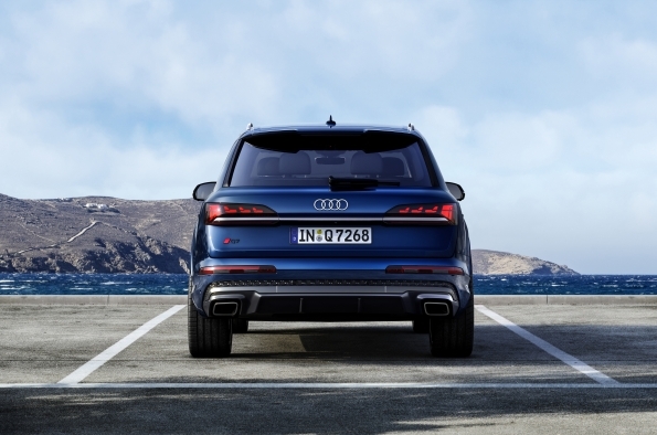 2025 Audi Q7 and SQ7 add exterior design changes, lighting enhancements ...